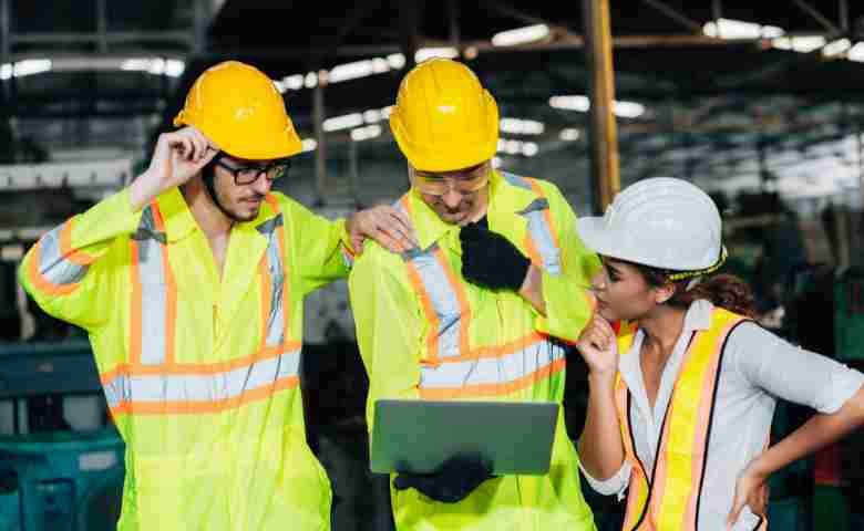 9 Traits & Qualities of A Successful Construction Supervisor